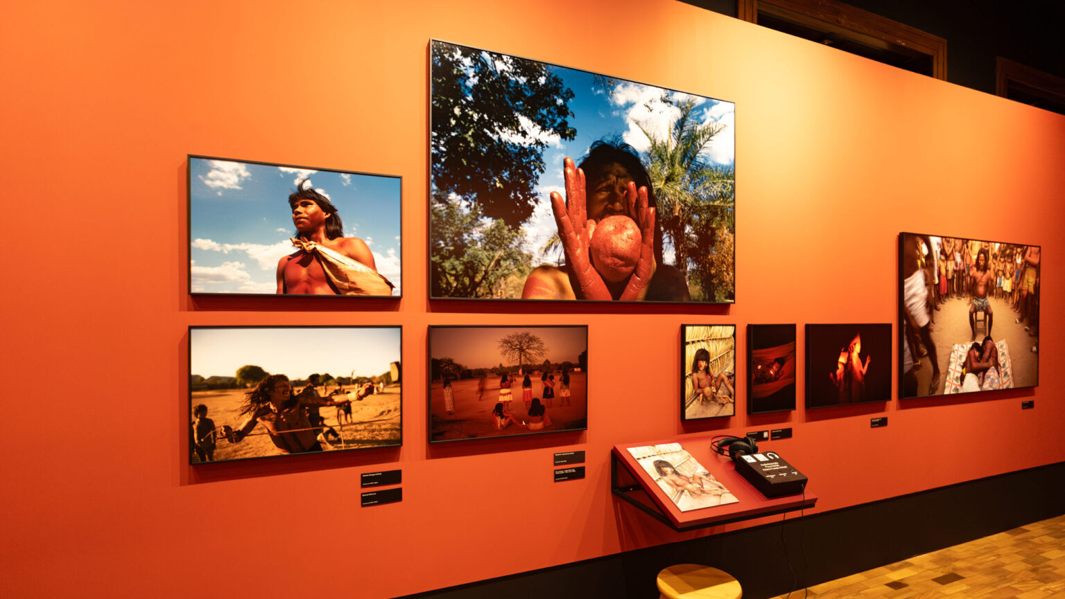 Exposição no CCBB une fotos de Nagakura e olhar de Krenak